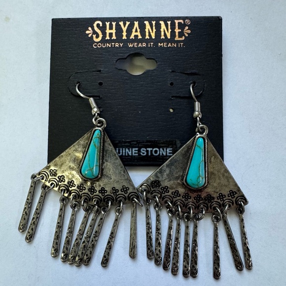 Shyanne | Jewelry | Shyanne Blue And Silver Chandelier Earrings | Poshmark